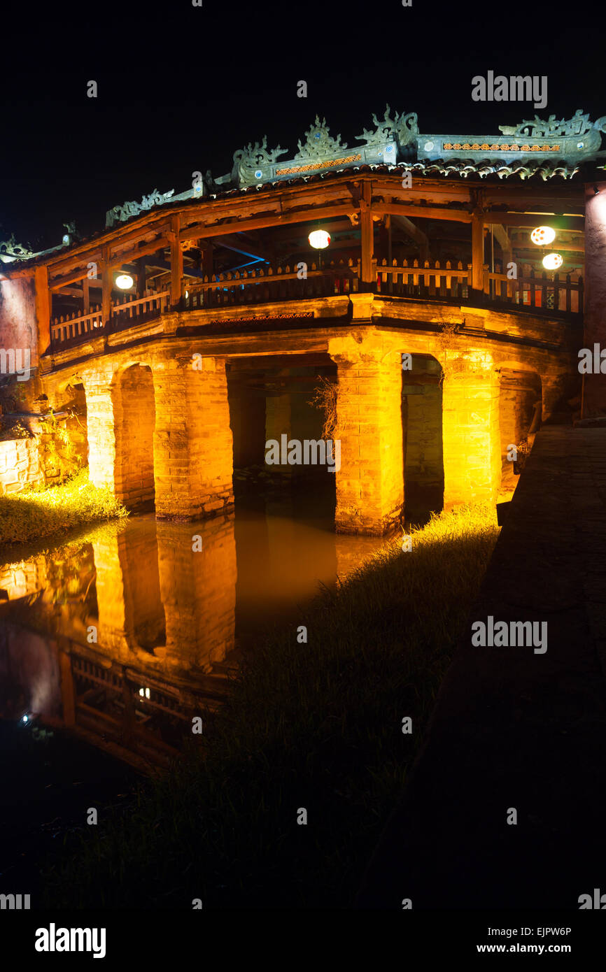 Old japanese bridge at night in Hoi An Stock Photo - Alamy