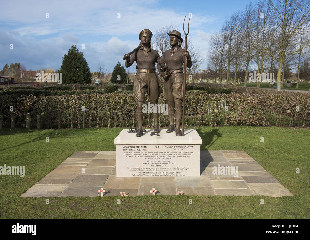 Memorial to Women's Land Army and Women's Timber Corps, National ...