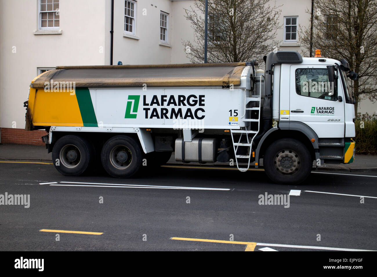 Tarmac Lorry High Resolution Stock Photography and Images - Alamy