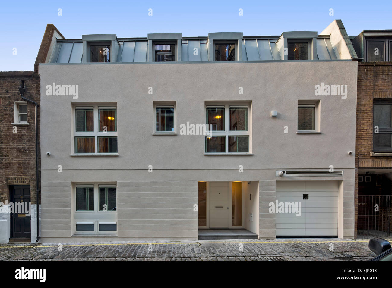 Cottage house elevation hi-res stock photography and images - Alamy
