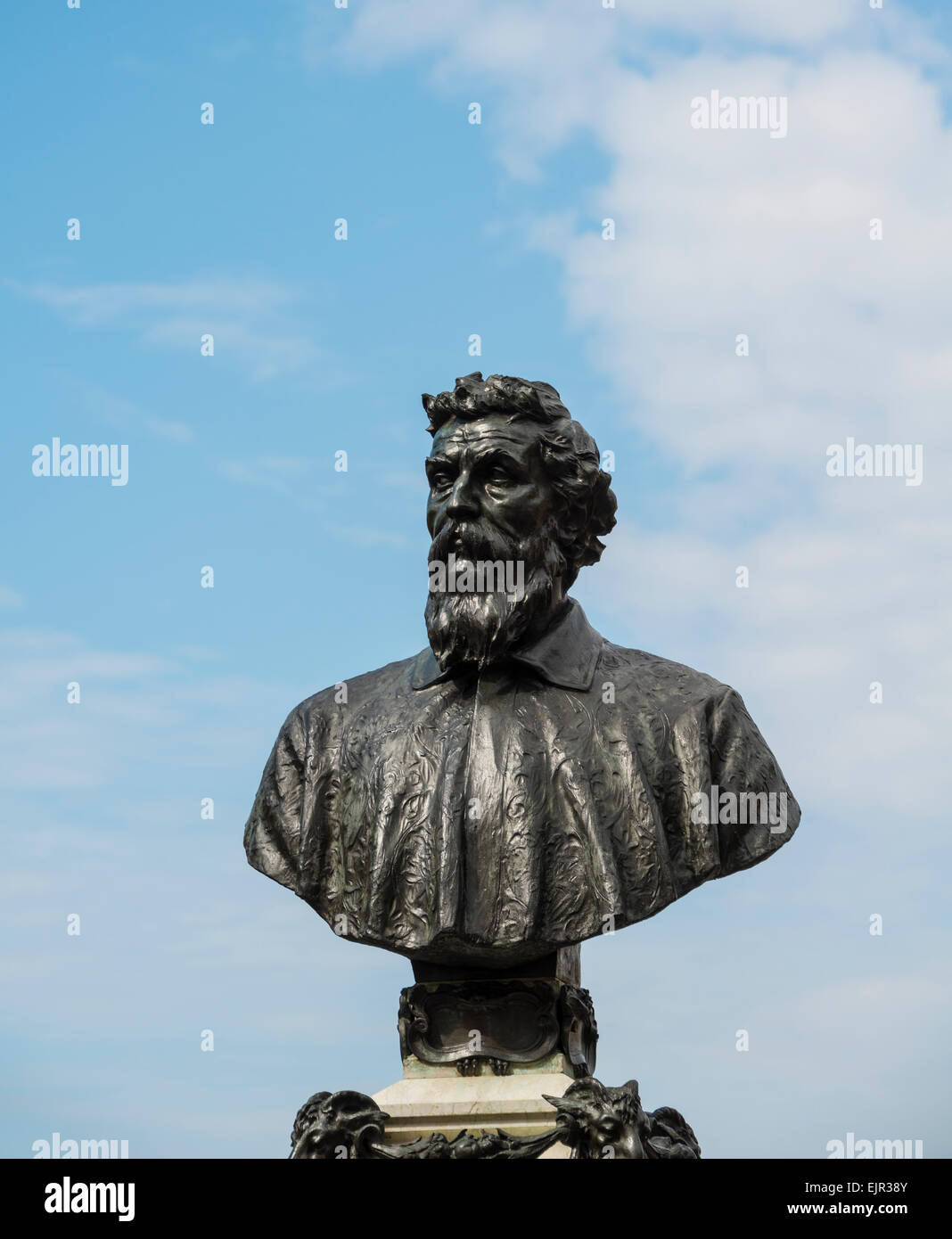 Statue by benvenuto cellini hi-res stock photography and images - Alamy