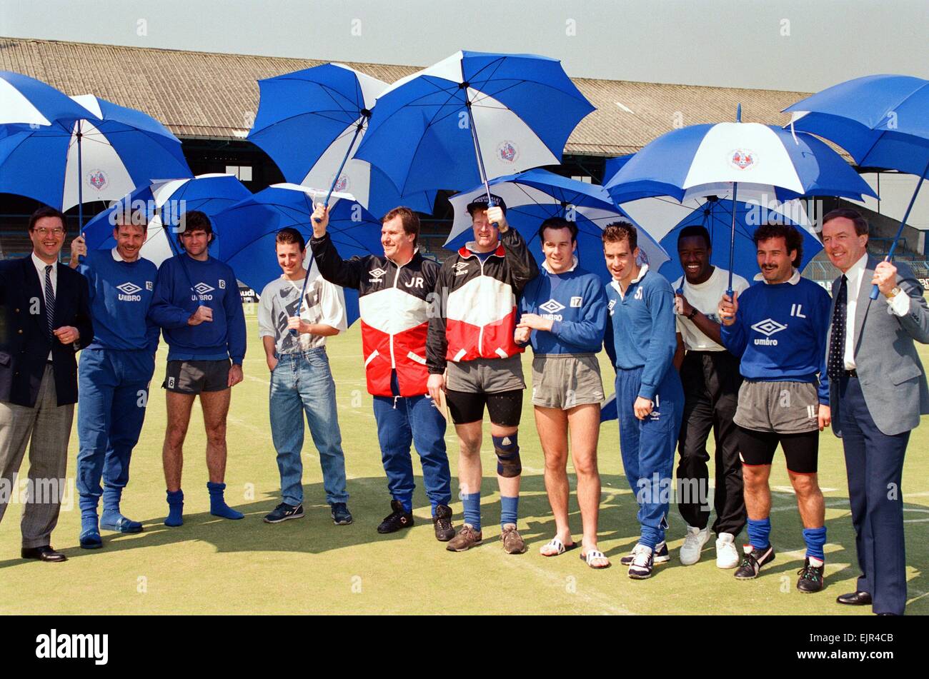 1990 football league cup forest hi-res stock photography and images - Alamy