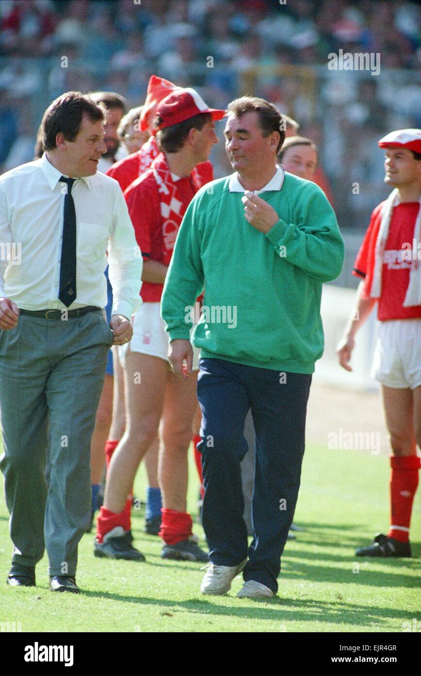 Football littlewoods cup final hi-res stock photography and images - Alamy