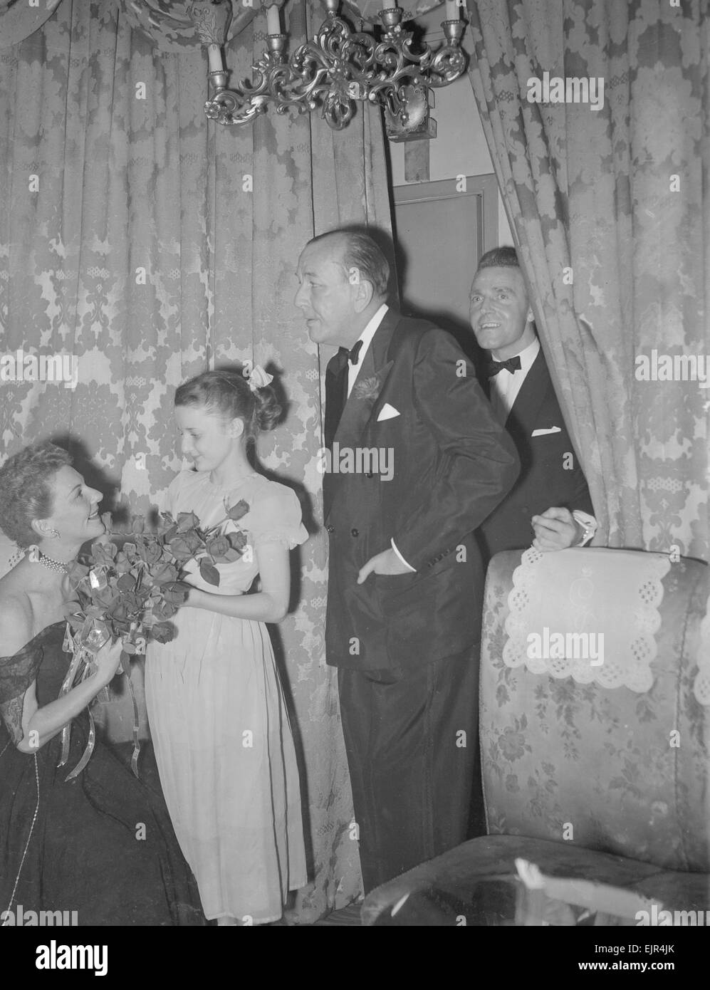 The paris white dinner Black and White Stock Photos & Images - Alamy