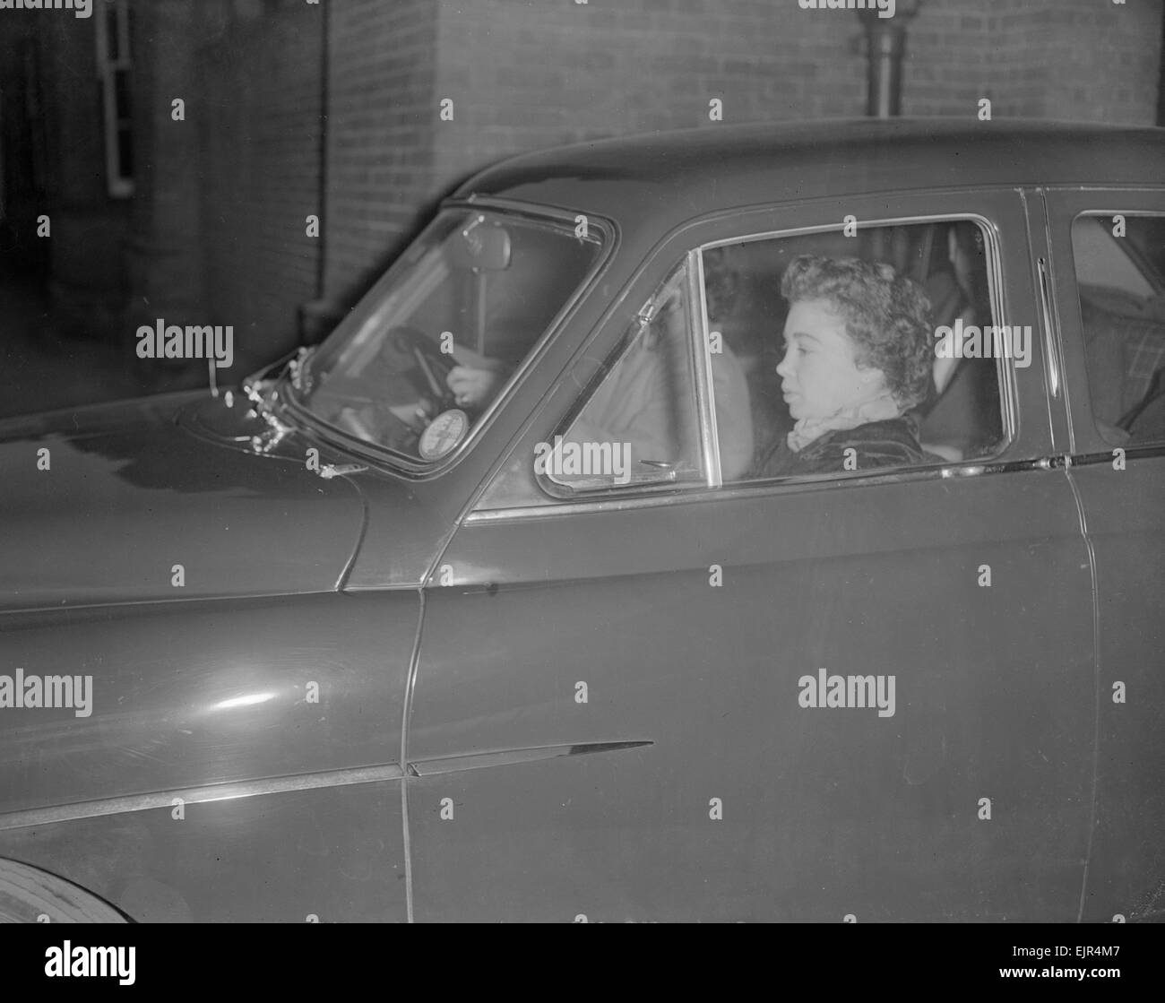 Vicki Martin Inquest 2nd March 1955 Doreen Mewes seen here leaving the ...