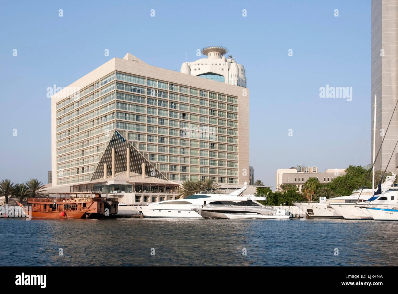Baniyas hi-res stock photography and images - Alamy