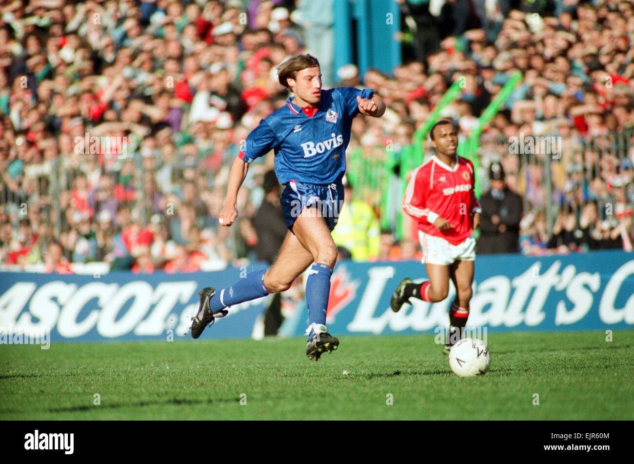 Paul Warhurst. FA Cup. Manchester United 3 v Oldham Athletic 3. 8th ...