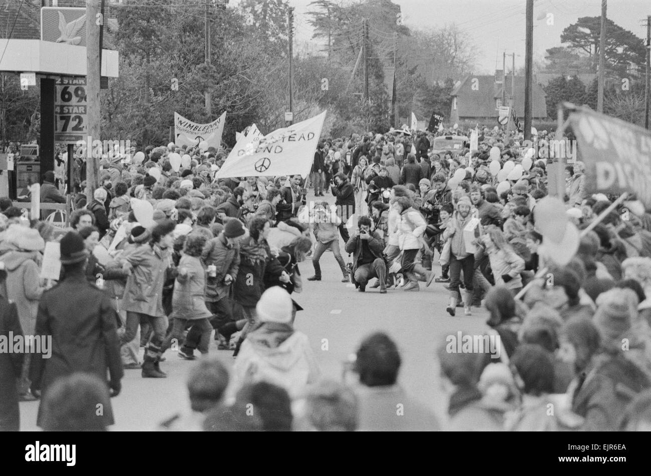Greenham common protest hi-res stock photography and images - Alamy