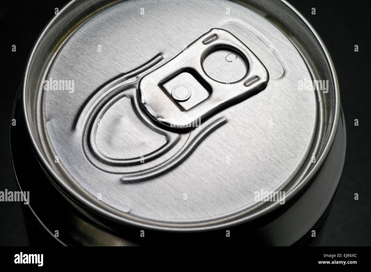 Drink can top view close-up Stock Photo - Alamy