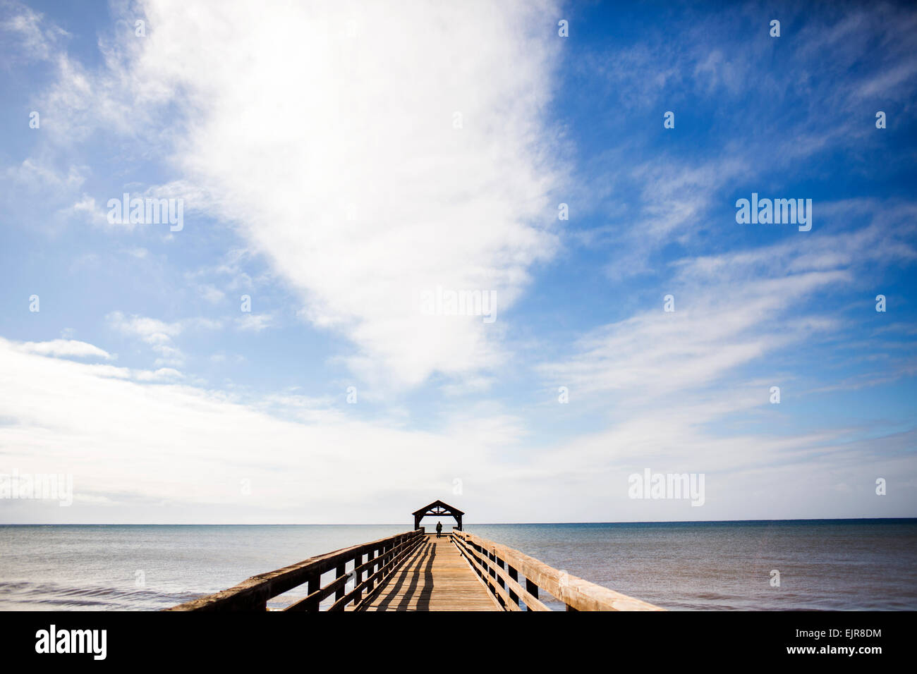 Ocean wharf vacations hi-res stock photography and images - Alamy
