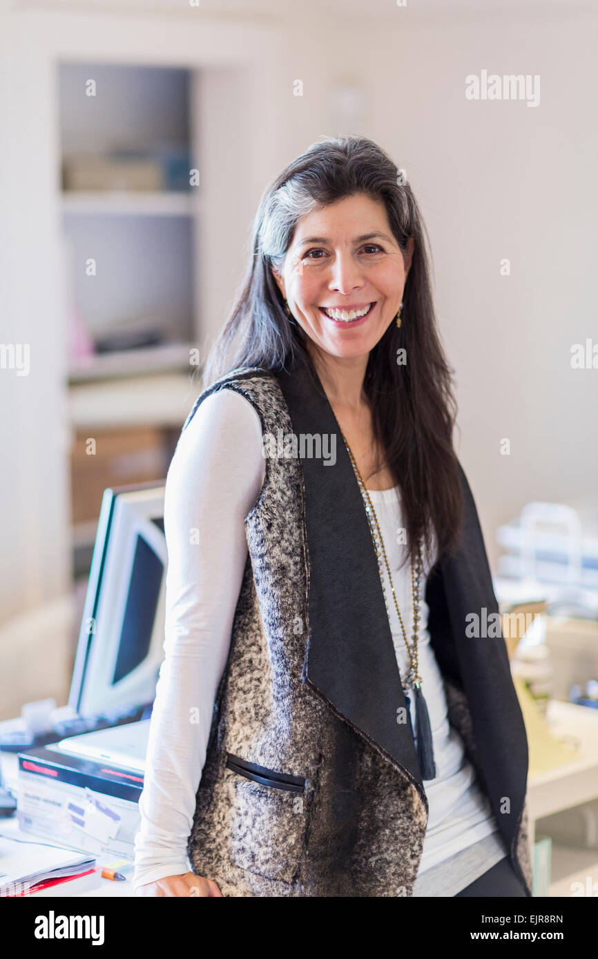 Latina office hi-res stock photography and images - Alamy