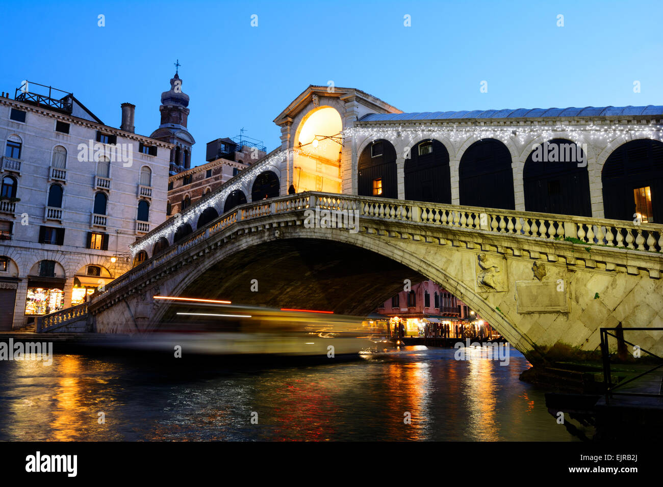 Rialto Bridge, Venice, Italy Stock Photo - Alamy