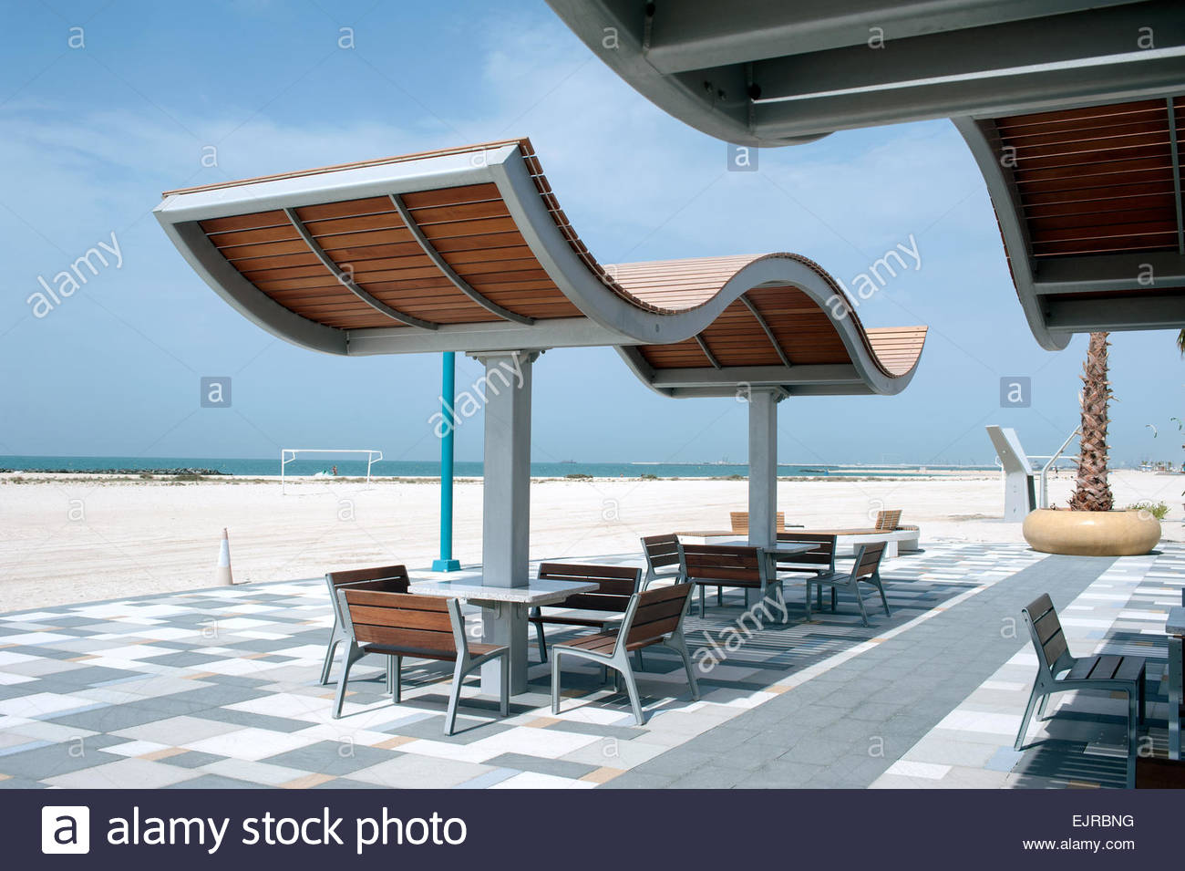 Sun Shade Stock Photos & Sun Shade Stock Images - Alamy