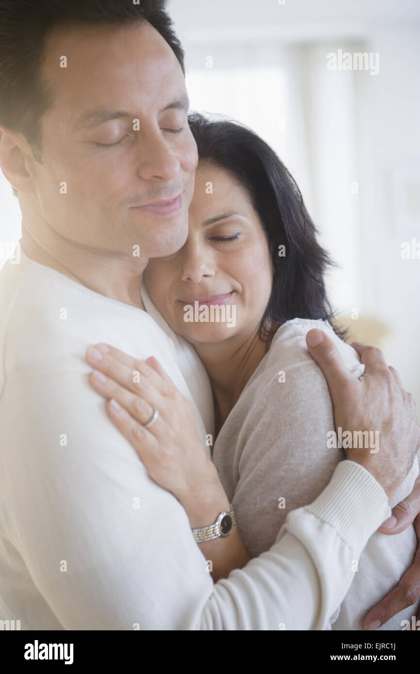 Close up hugging hi-res stock photography and images - Alamy