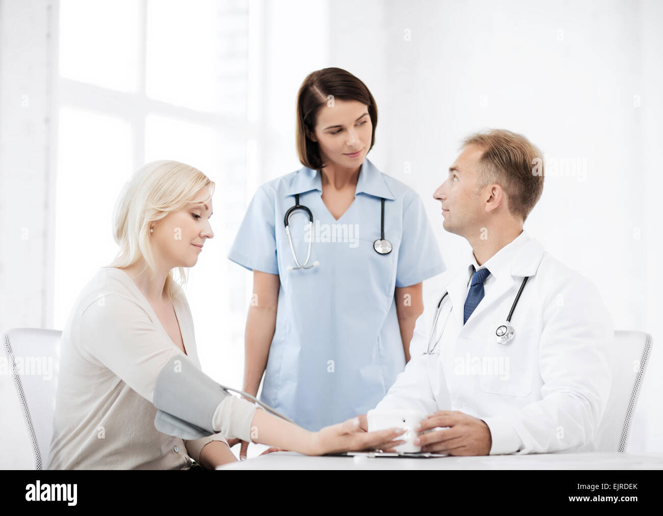doctor and patient in hospital Stock Photo - Alamy