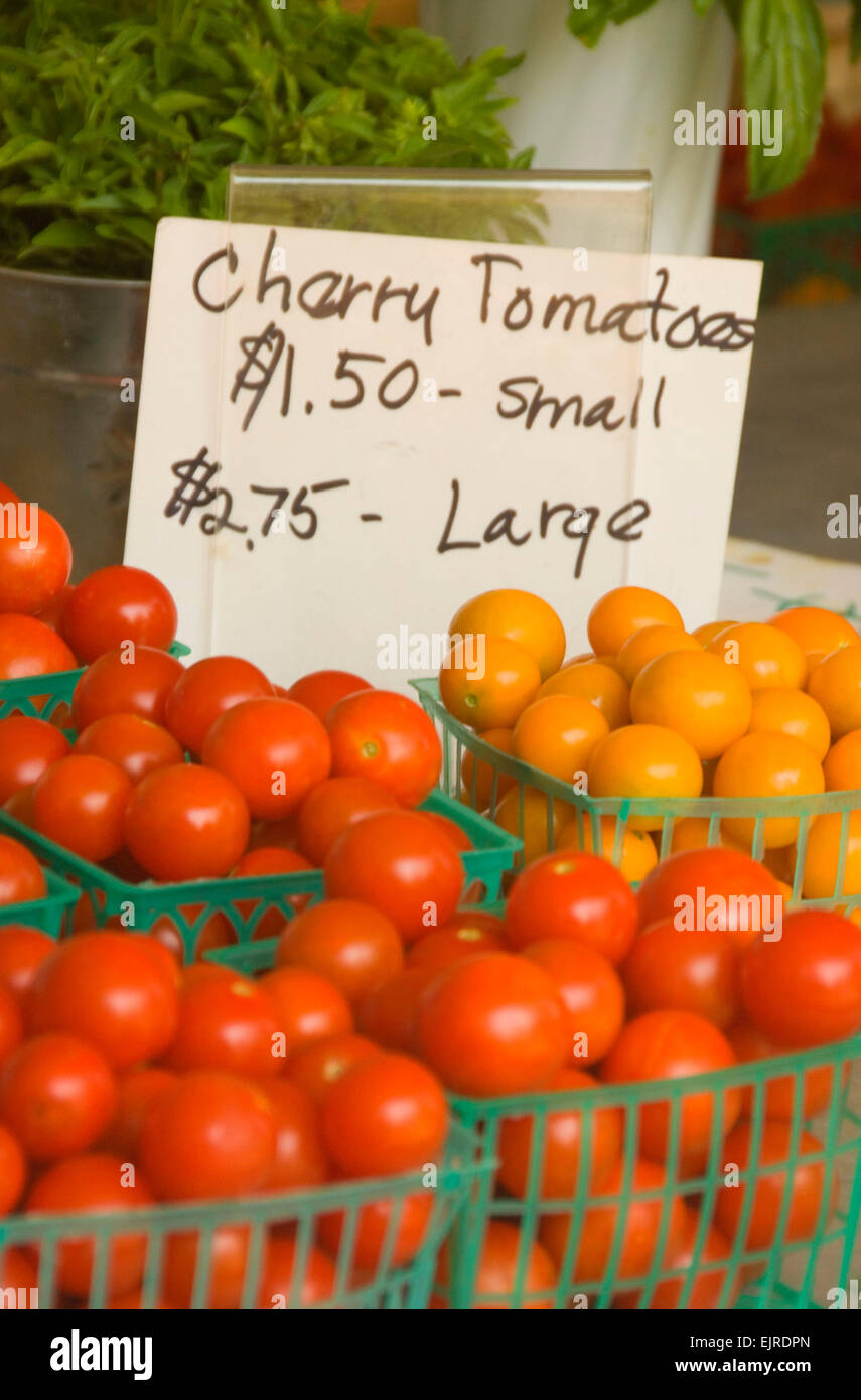 Tomatos at produce stand, Middlefield, Connecticut Stock Photo - Alamy