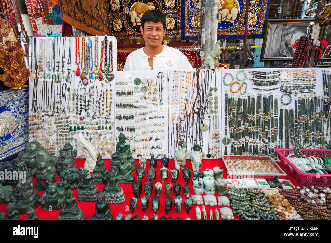 Thai handicrafts hi-res stock photography and images - Alamy