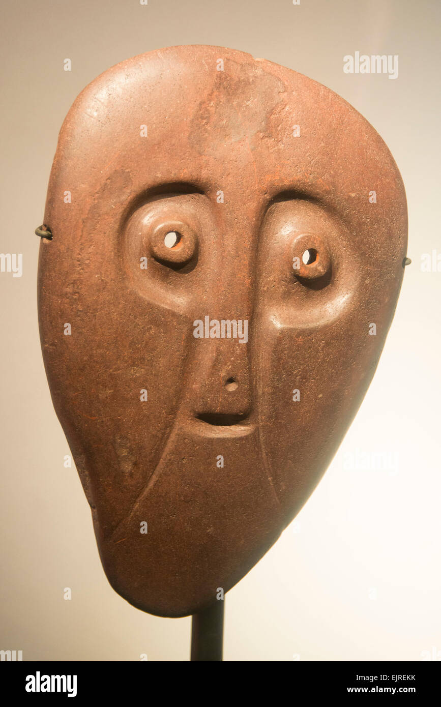 Stone mask hi-res stock photography and images - Alamy
