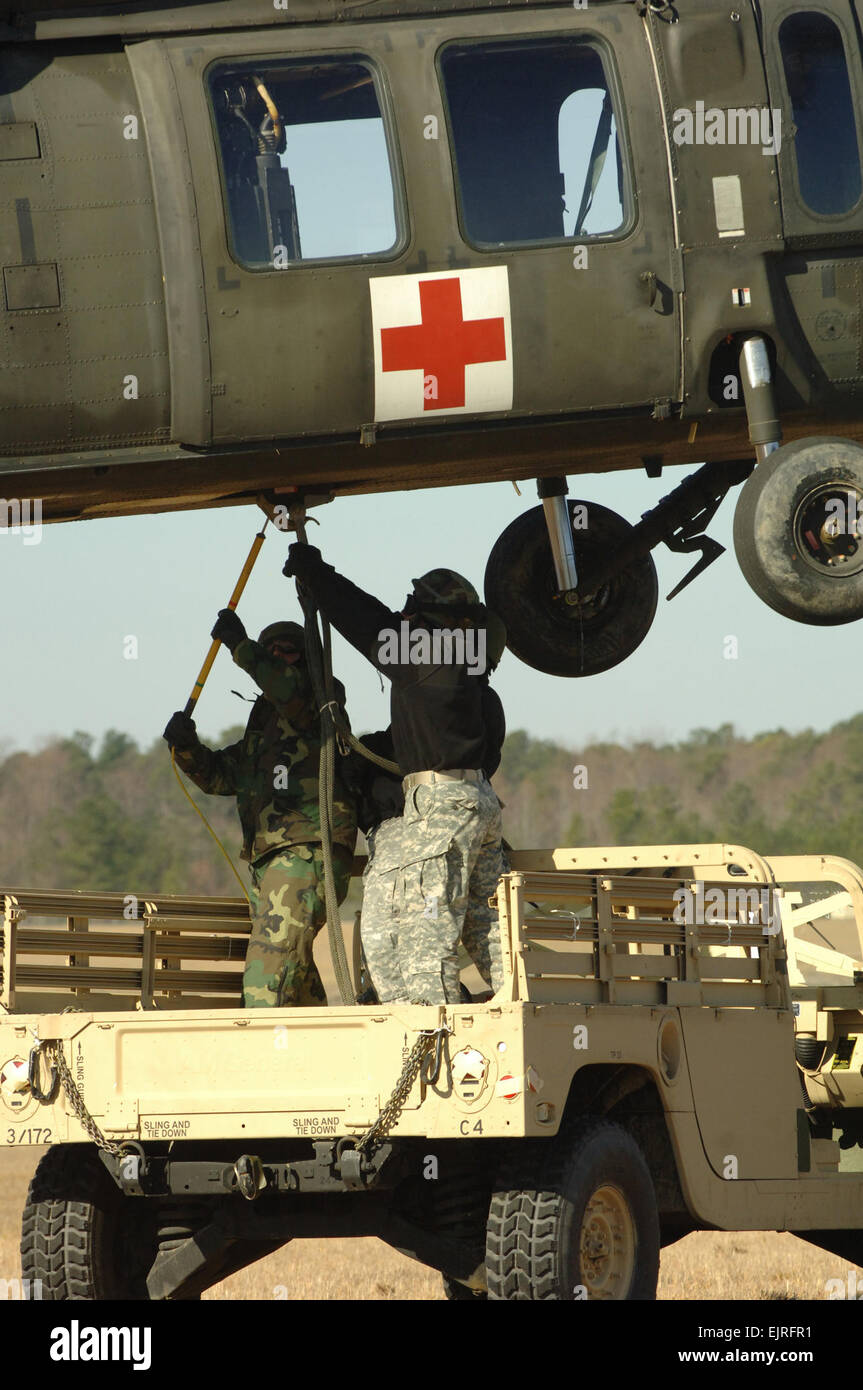 U.S. Army Soldiers from the 54th Troop Command, New Hampshire Army ...