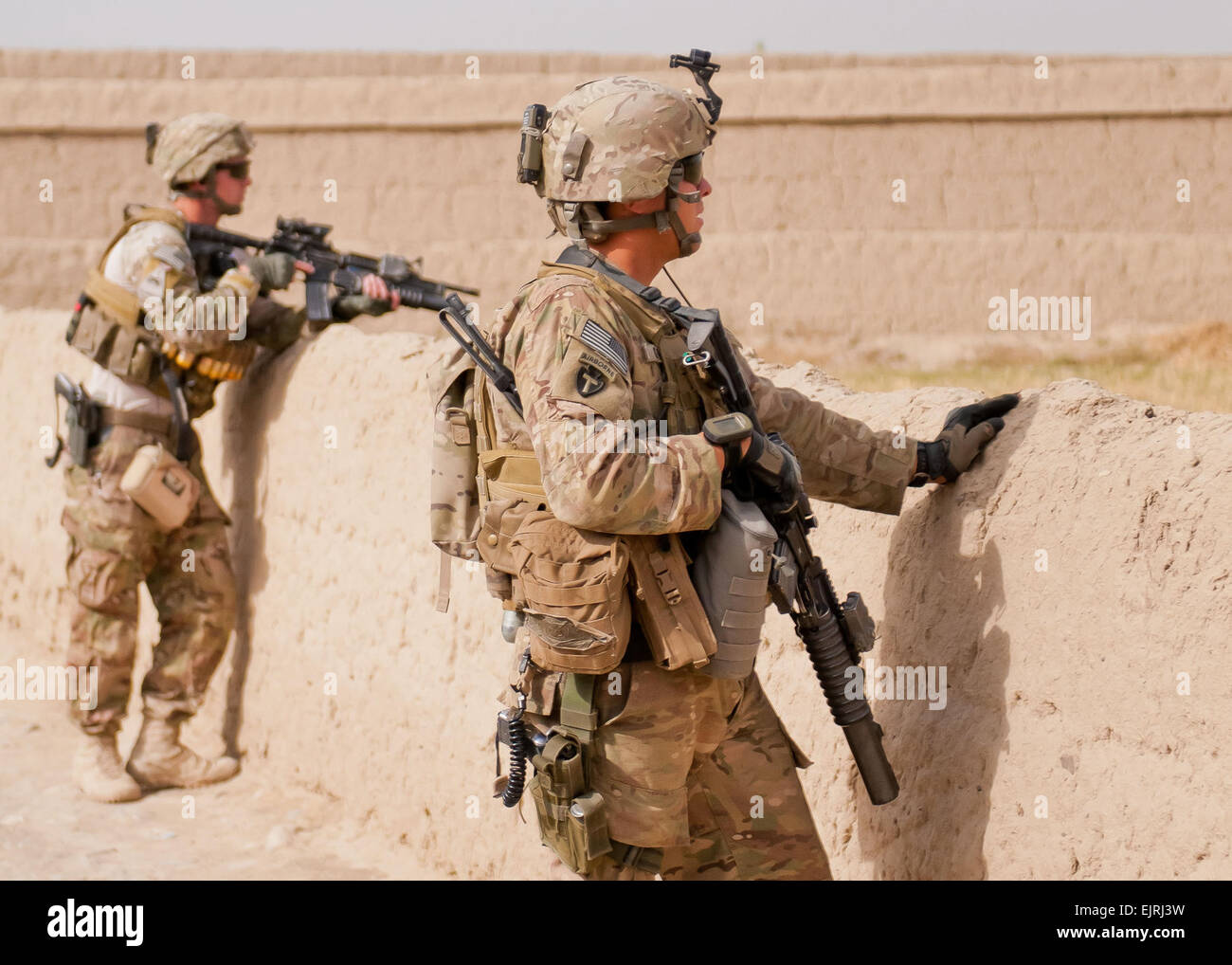 143rd infantry battalion airborne hi-res stock photography and images ...