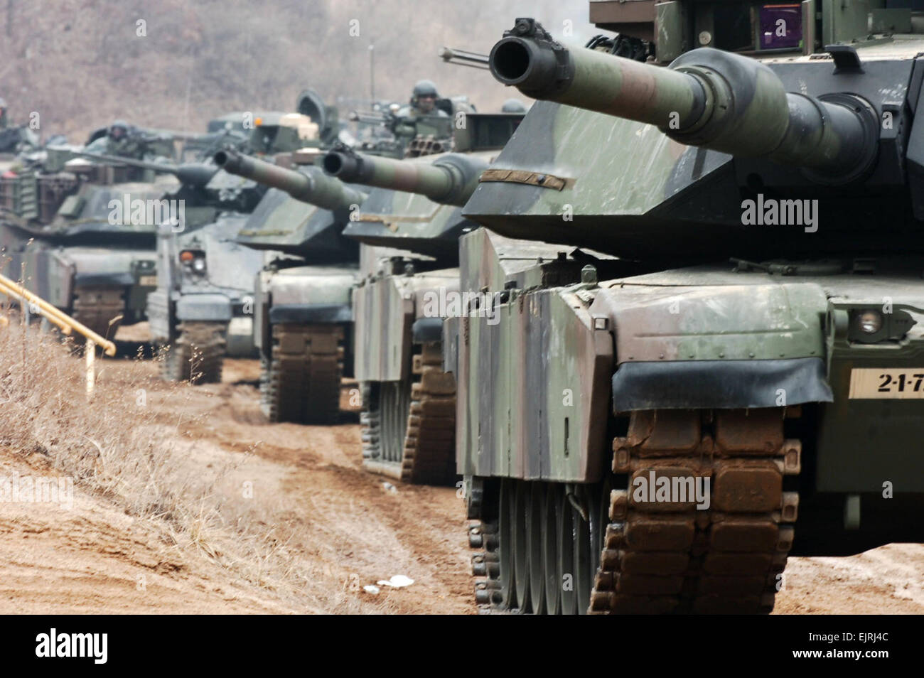 Spc. Christen Best VLC1 - M1A1 Abrams from 1-72nd Armor Regiment line ...