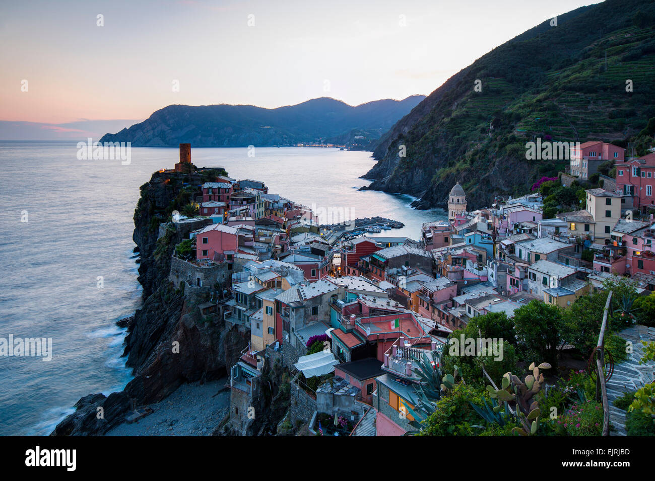 Cinque terre colours hi-res stock photography and images - Alamy