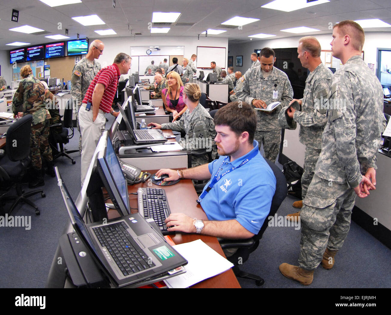 Joint operations center hi-res stock photography and images - Alamy