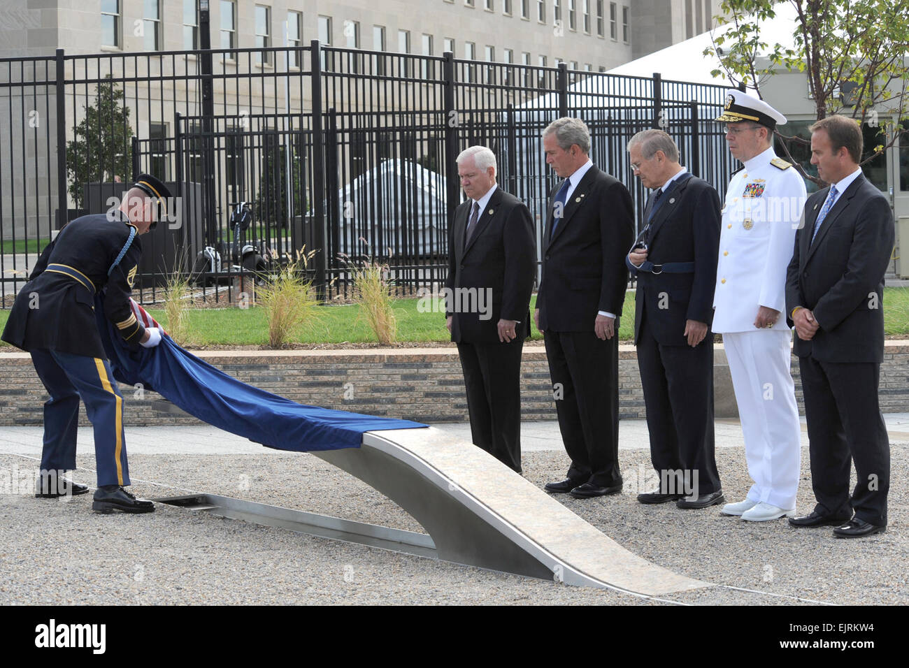 American airlines flight 77 hi-res stock photography and images - Alamy