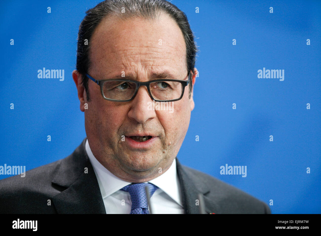 Berlin, Germany. 31st Mar, 2015. Family photo of the German and French ...
