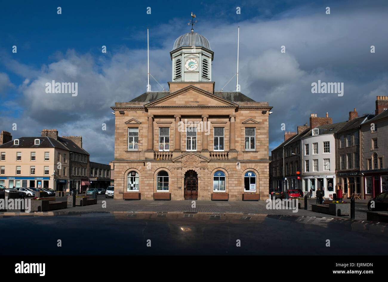 Kelso Scotland. The market square and town hall. March 2015 Stock Photo ...