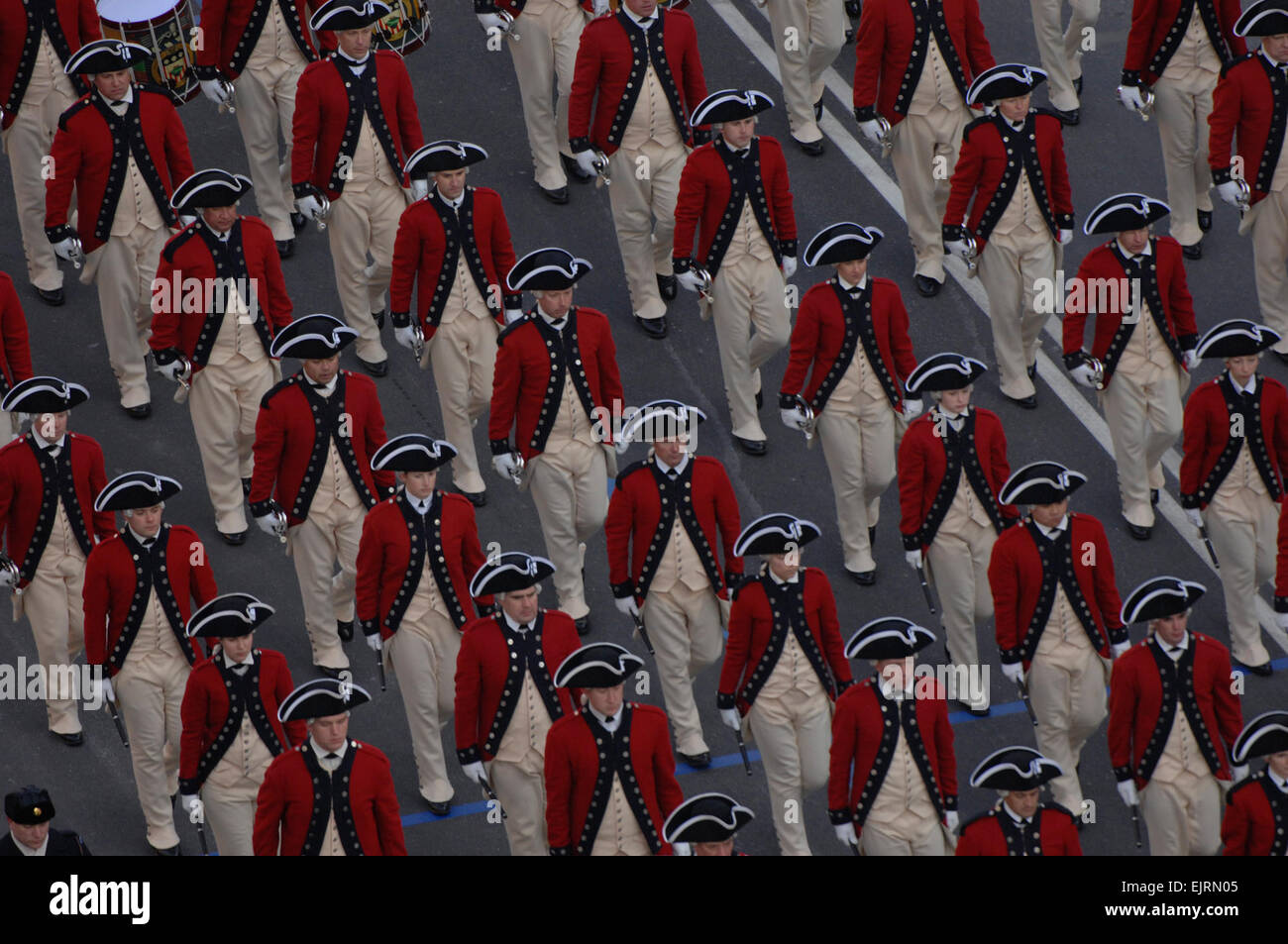 The U.S. Army Fife and Drum Corps marches down Pennsylvania Avenue ...