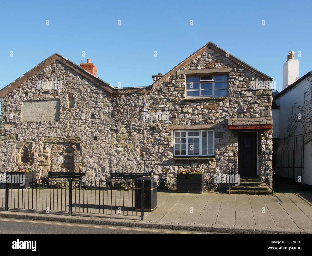 Statute of rhuddlan hi-res stock photography and images - Alamy