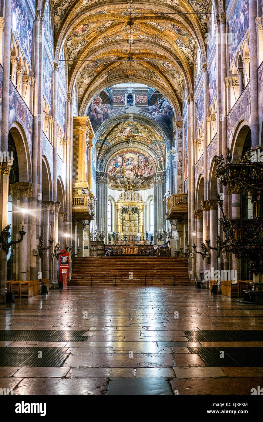 Parma, the Basilica Cathedra inside, the central nave Stock Photo - Alamy