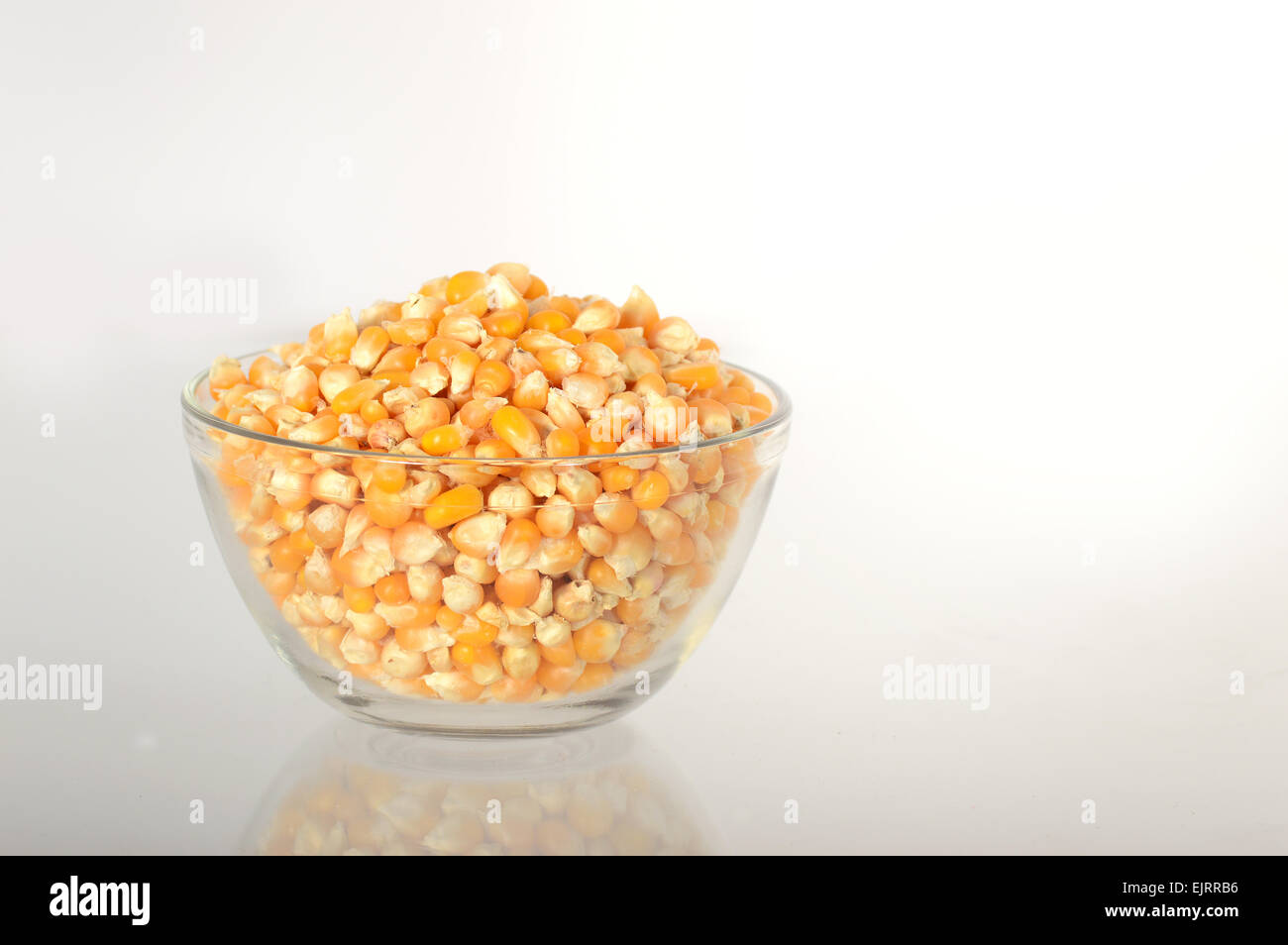 Dried corn used for making popcorn Stock Photo - Alamy