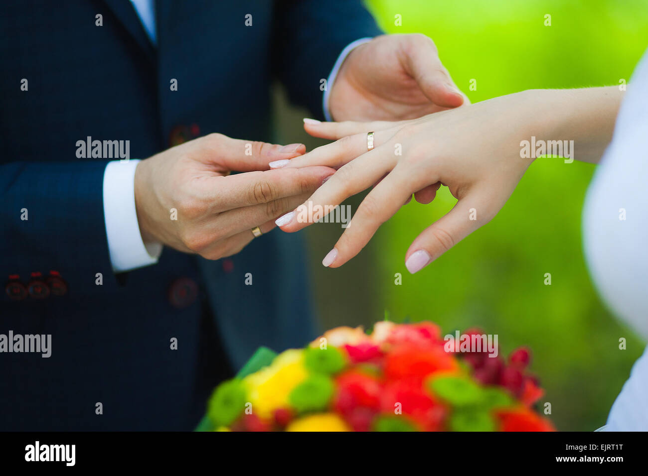 hands of young bride and groom, wedding day Stock Photo - Alamy