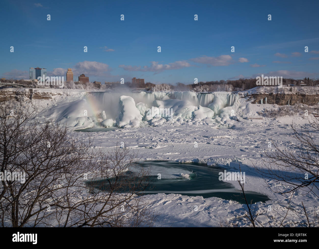American american falls niagara falls frozen ice snow new york hi-res ...