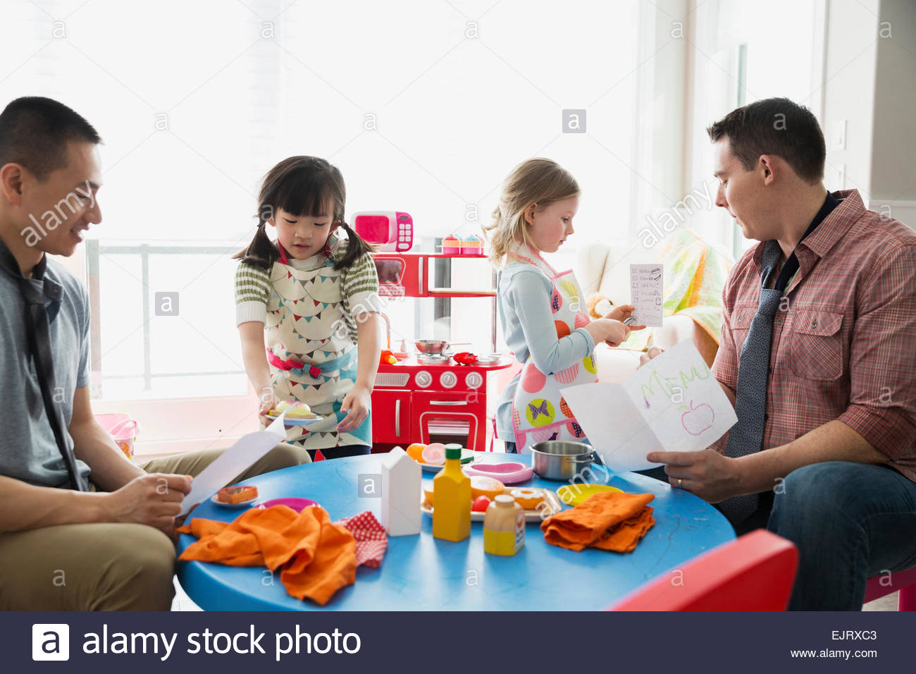 Playing pretend restaurant hi-res stock photography and images - Alamy