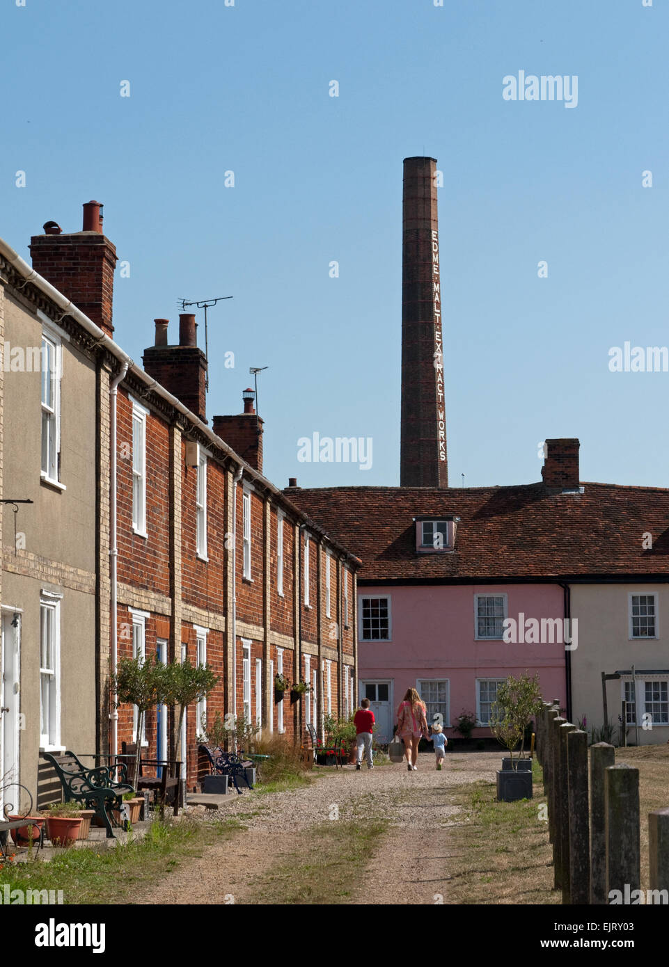 Building with tall chimney hi-res stock photography and images - Alamy
