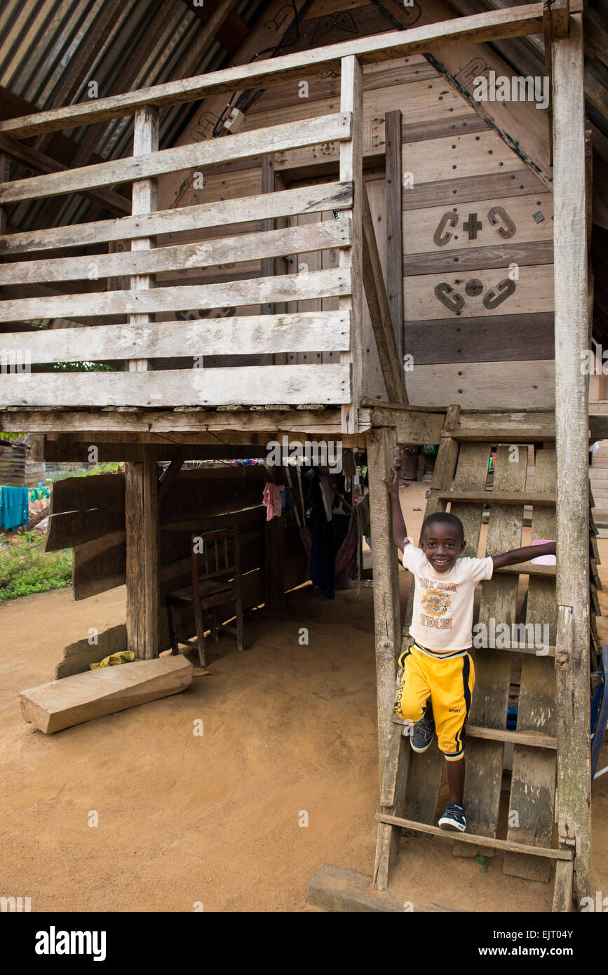 Traditional hut in Maroon village on the Upper Suriname River, New ...
