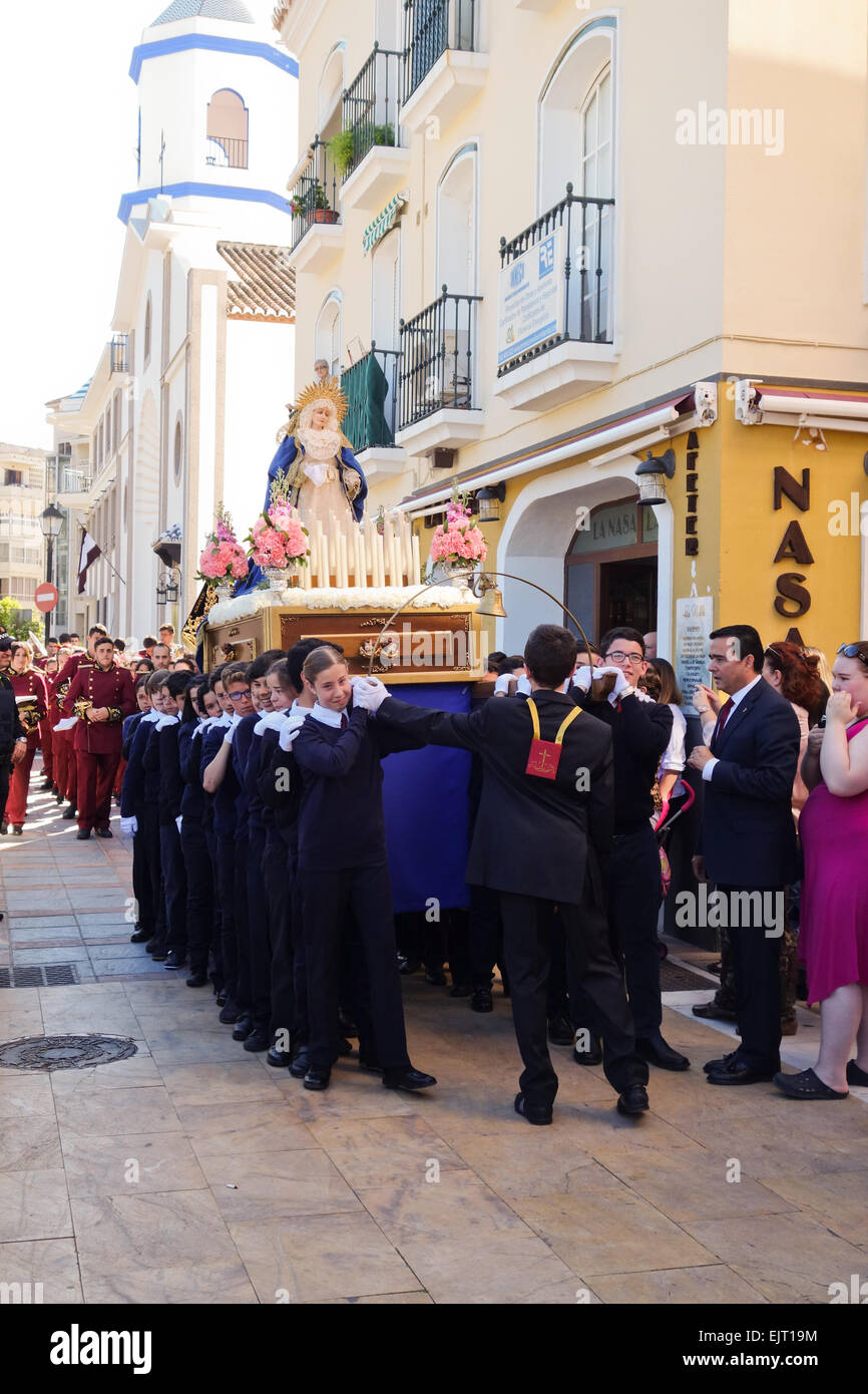 Children carrying float with Virgin Mary, Children's Religious ...