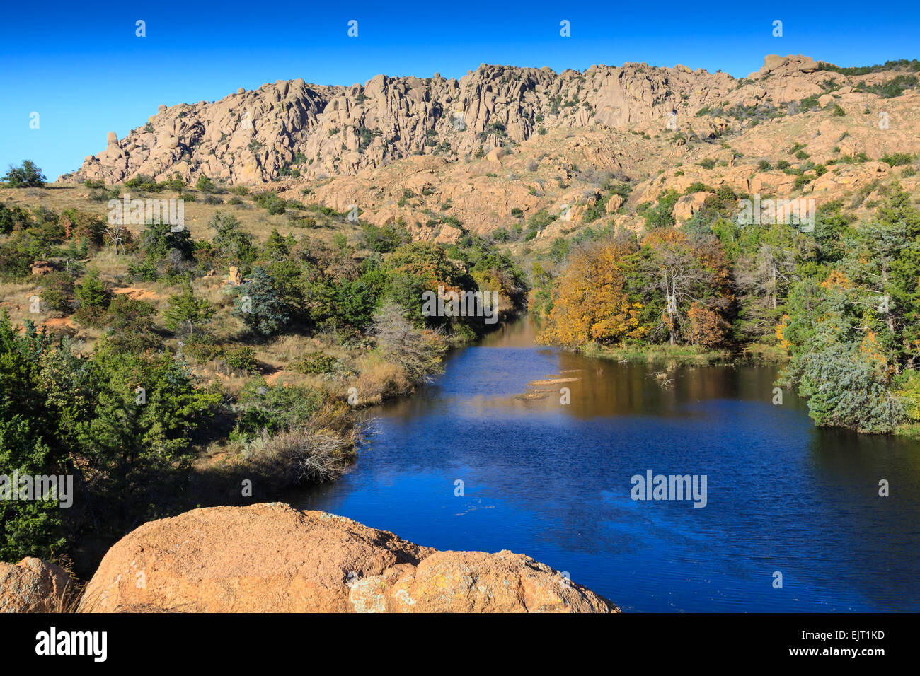 Post Oak Creek becomes Post Oak Lake with Elk Mountain in the ...