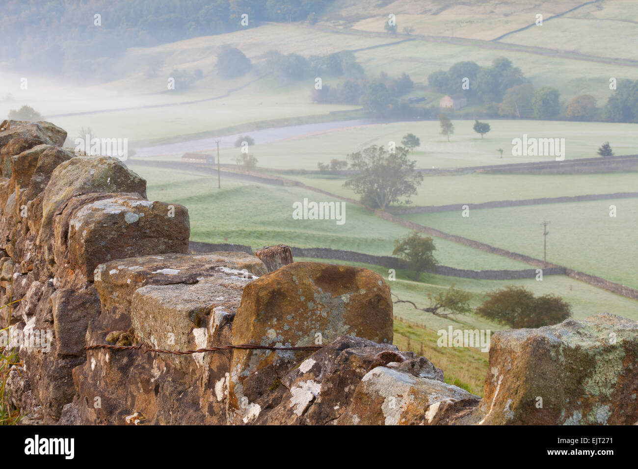 Burnsall yorkshire dales national park hi-res stock photography and ...