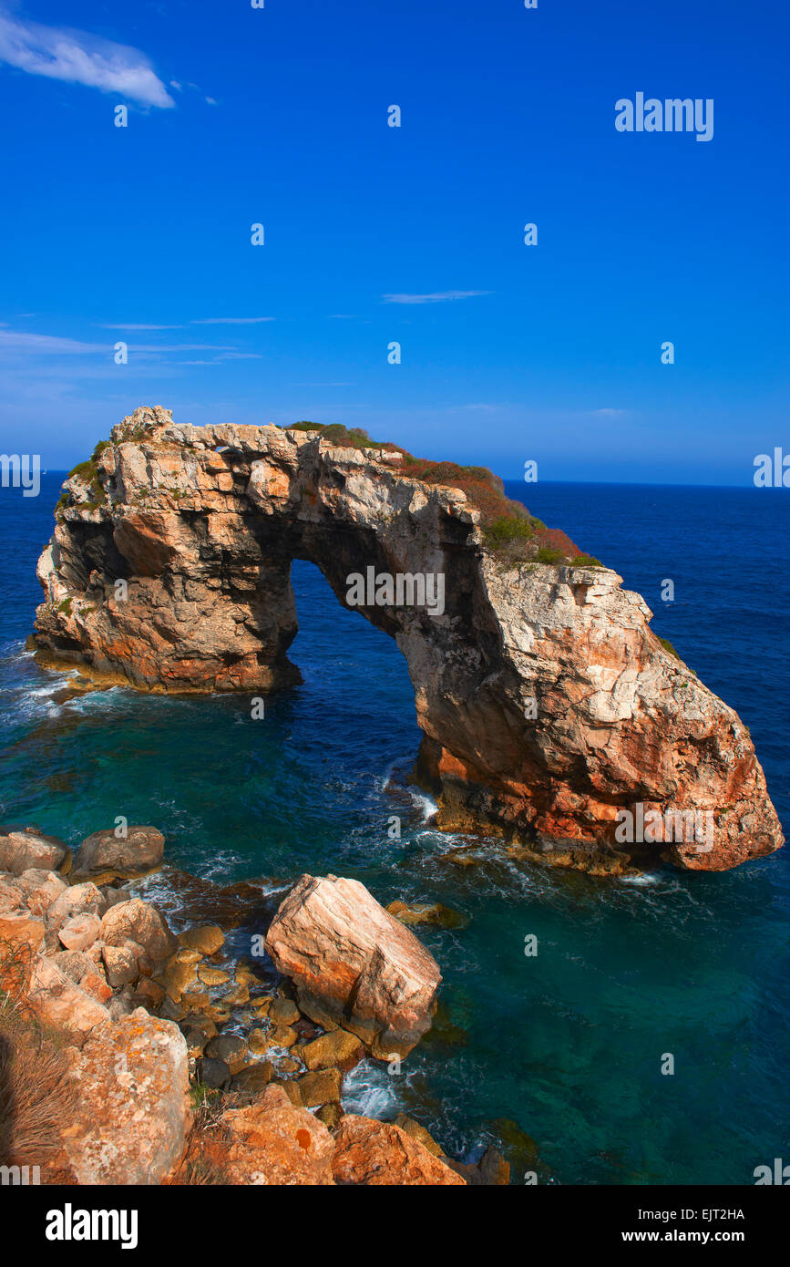 Rock arch es pontas hi-res stock photography and images - Alamy