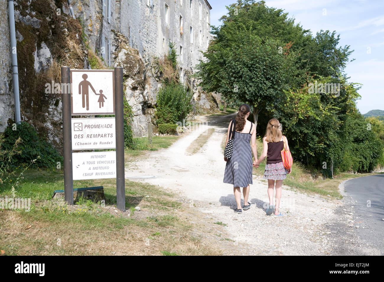 Teens girls sign hi-res stock photography and images - Alamy
