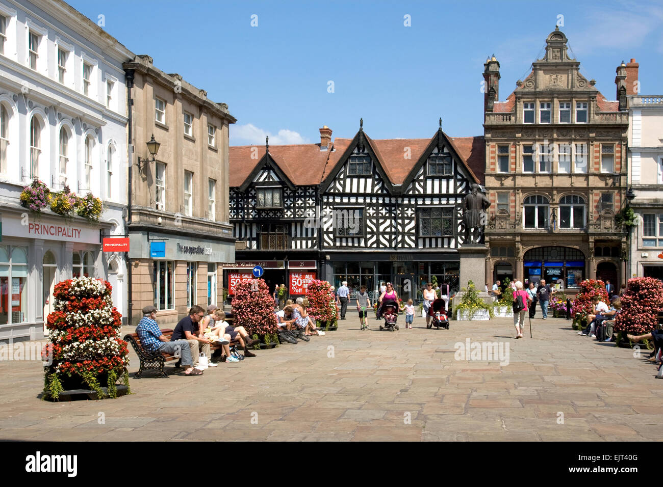 Local people and tourists enjoying the warm weather in The Square ...