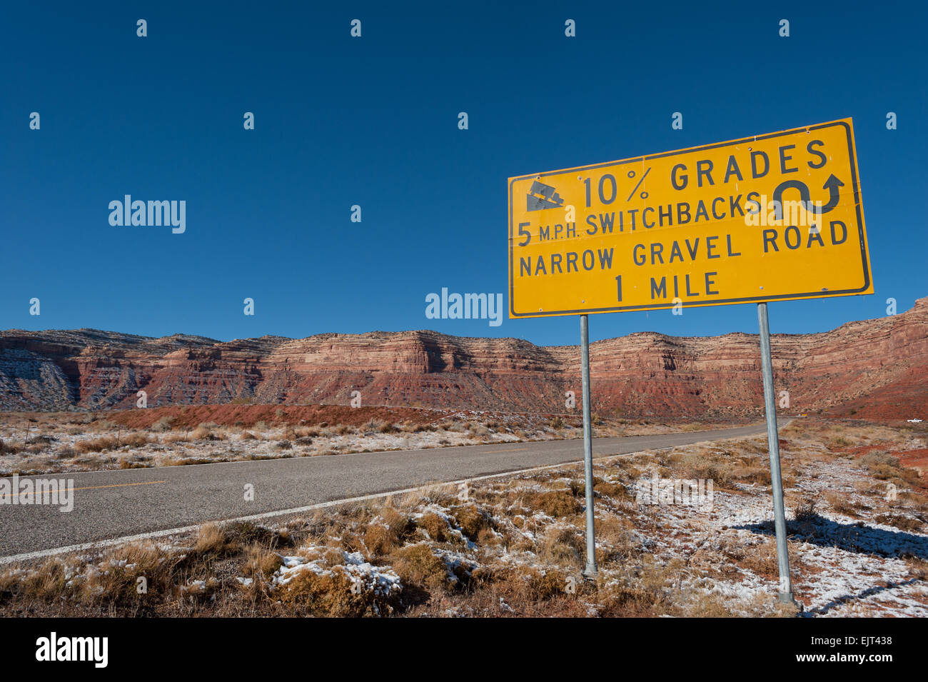 Steep grade road sign hi-res stock photography and images - Alamy