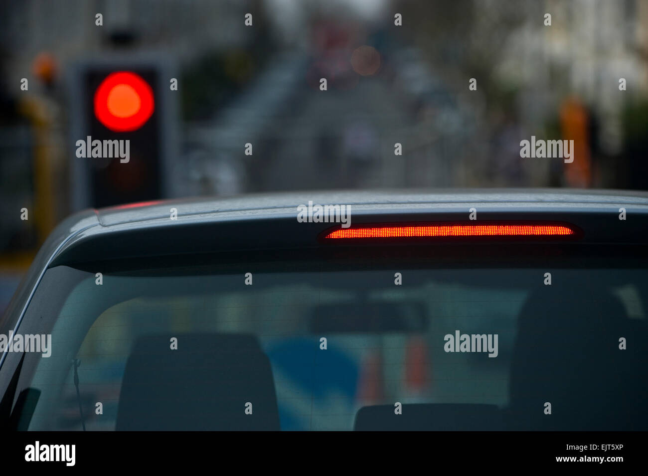 traffic lights in a London traffic jam Stock Photo - Alamy