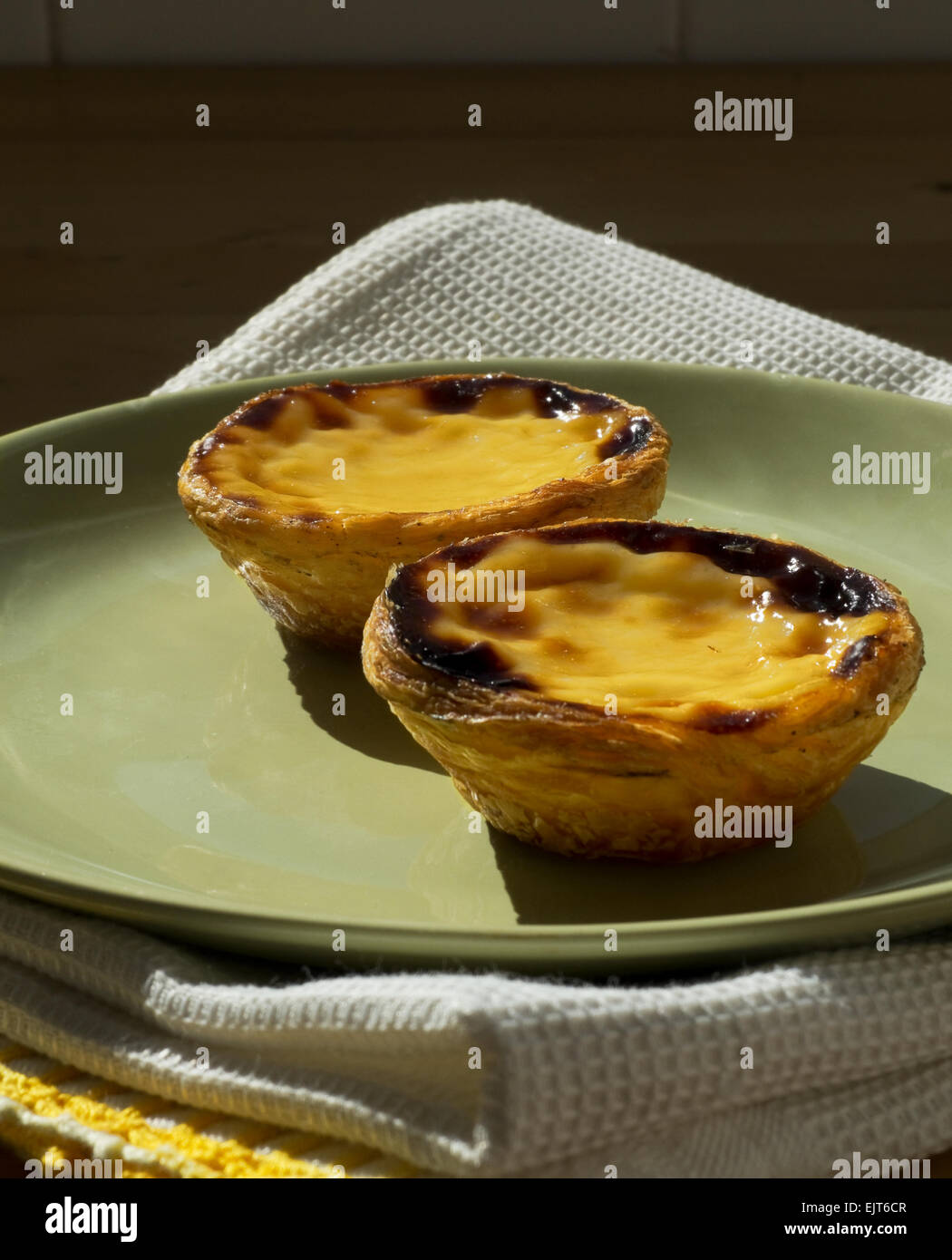 Custard pies hi-res stock photography and images - Alamy