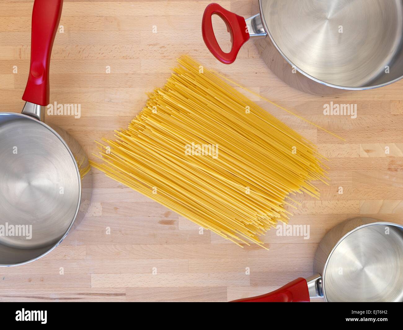 A close up shot of spaghetti pasta Stock Photo - Alamy