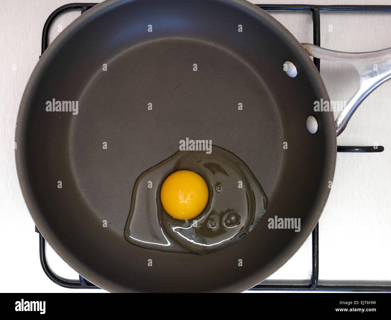 Open clay pot lid isolated hi-res stock photography and images - Alamy